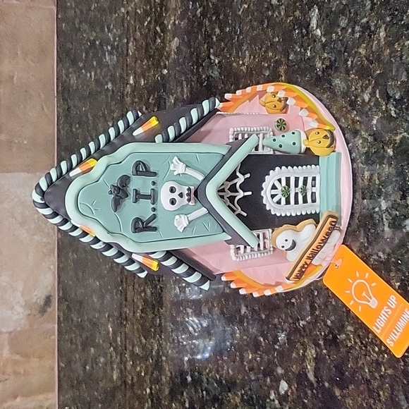 TJ Max | Accents | New Halloween Gingerbread Spooky Haunted House Led ...